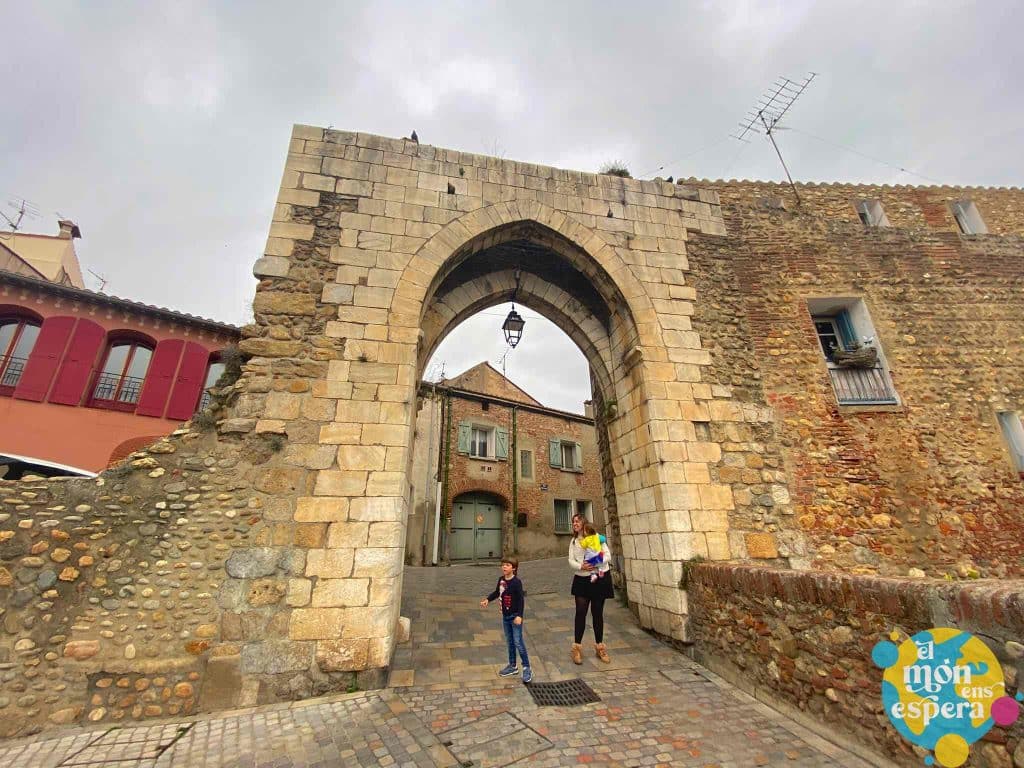Visita a Elna i a la Maternitat d'Elna - El Món ens Espera